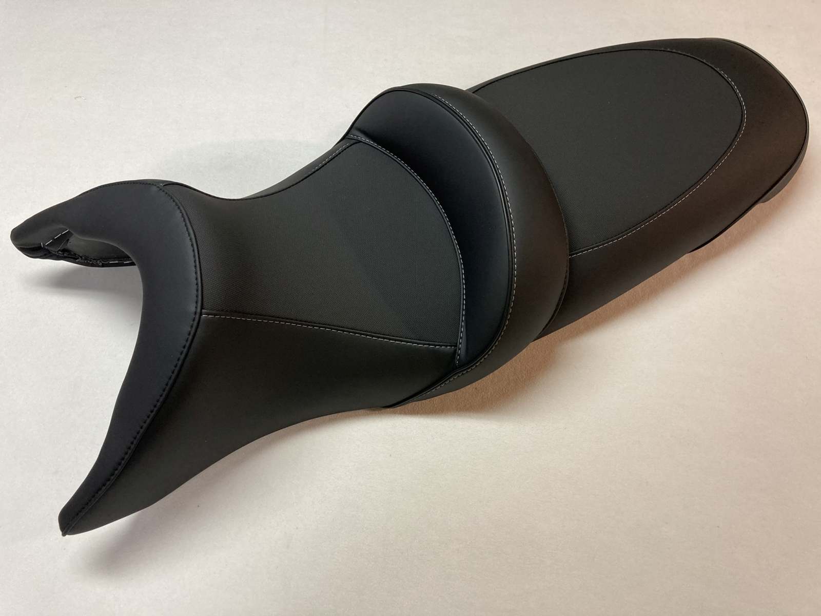 Sitzbank neu beziehen für BMW R1100R - R850R 1994-99 Komfortsitzbank ...